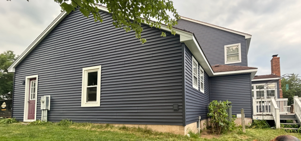 Siding LeRoy NY - Blessed Roof